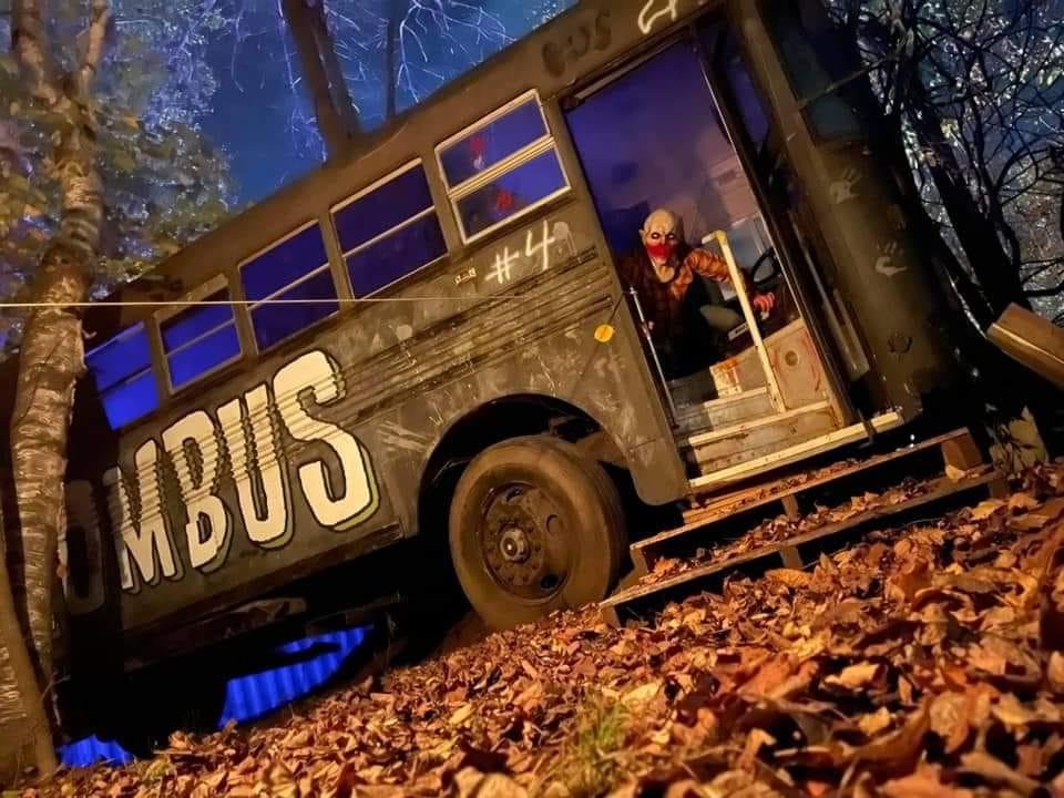 Zombie Apocalypse Bus